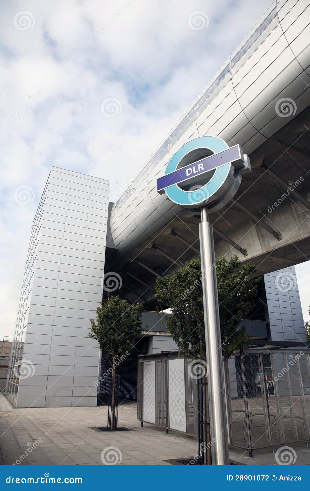 London DLR Sign editorial photography. Image of symbol - 28901072