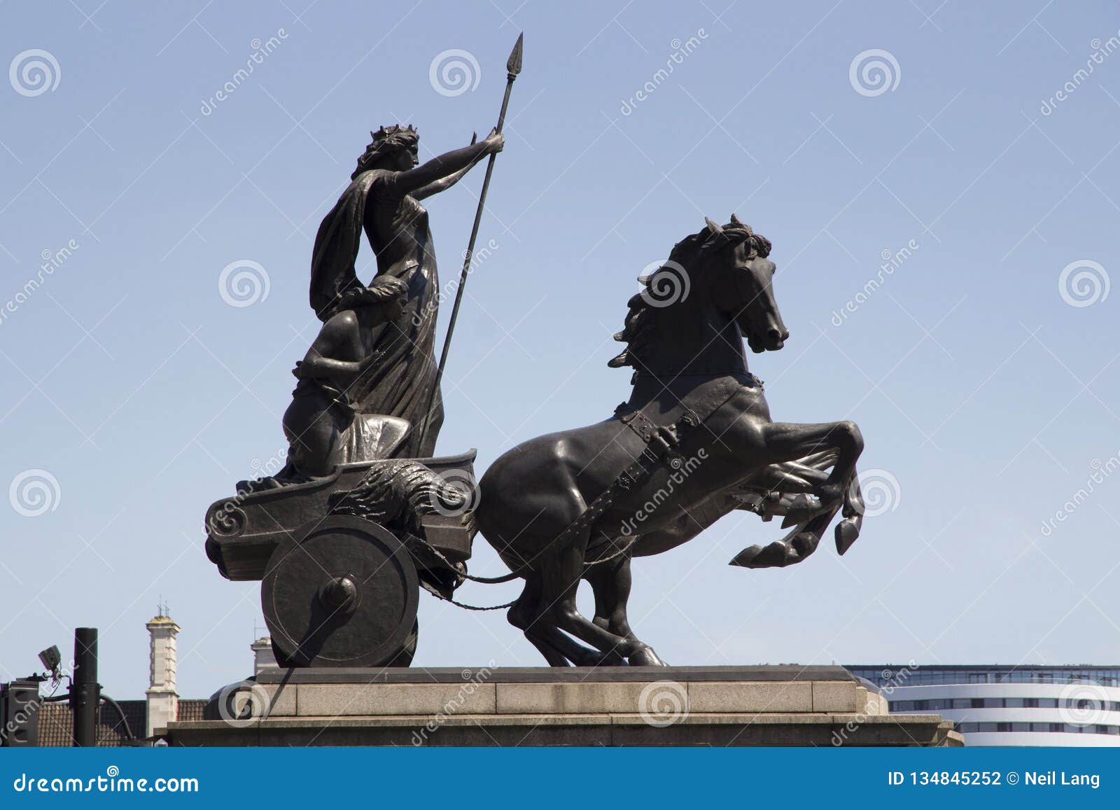 Statue of Boadicea and Her Daughters Erected June 1902, Westminster ...