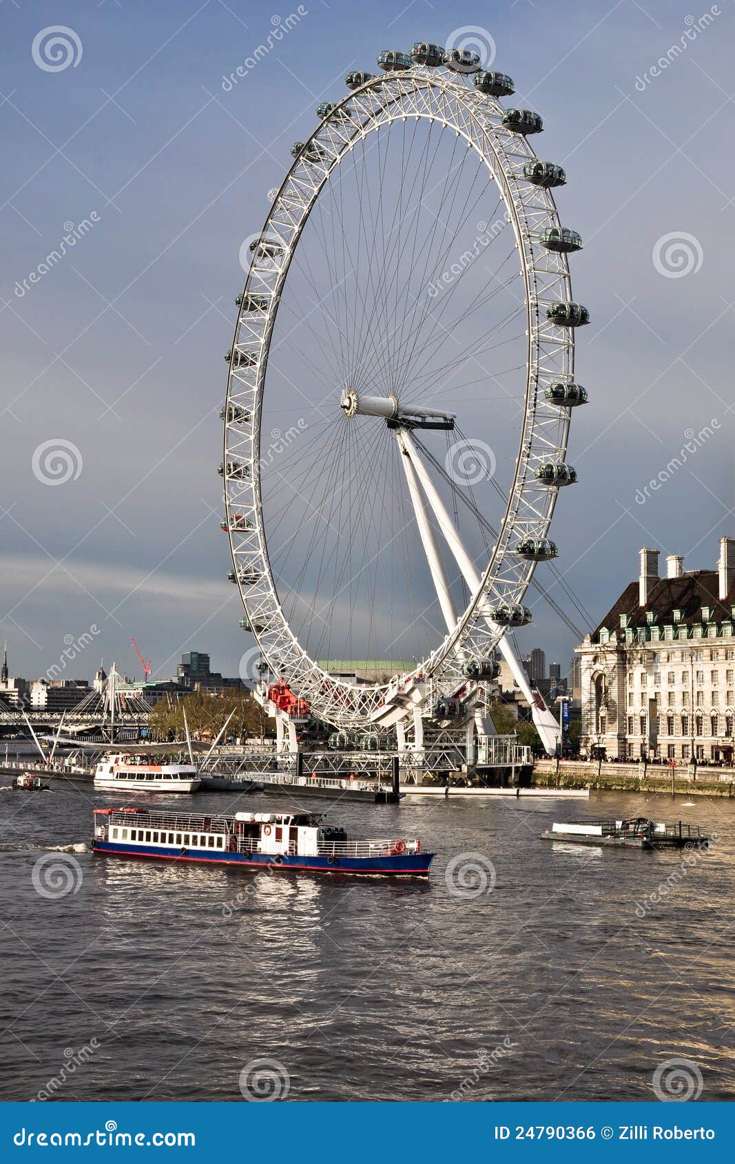 London Eye, England editorial photo. Image of symbol - 24790366