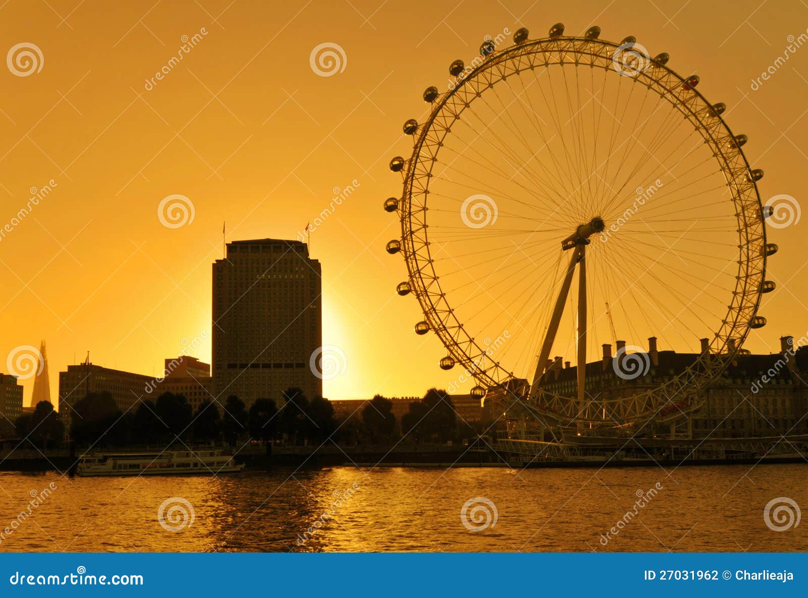 The London Eye skyline editorial photography. Image of silhouette ...