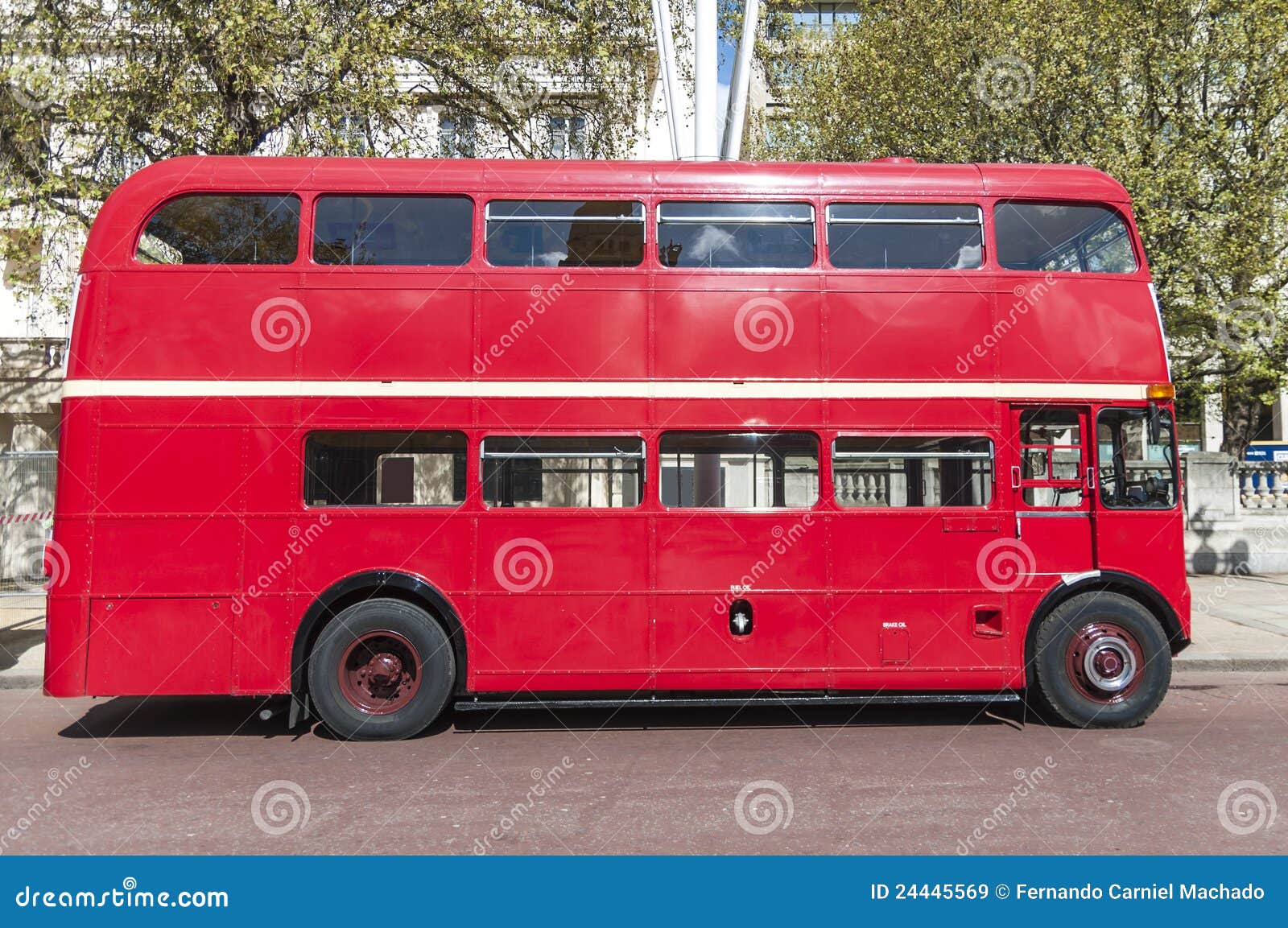 London famous red buses stock image. Image of iconic - 24445569