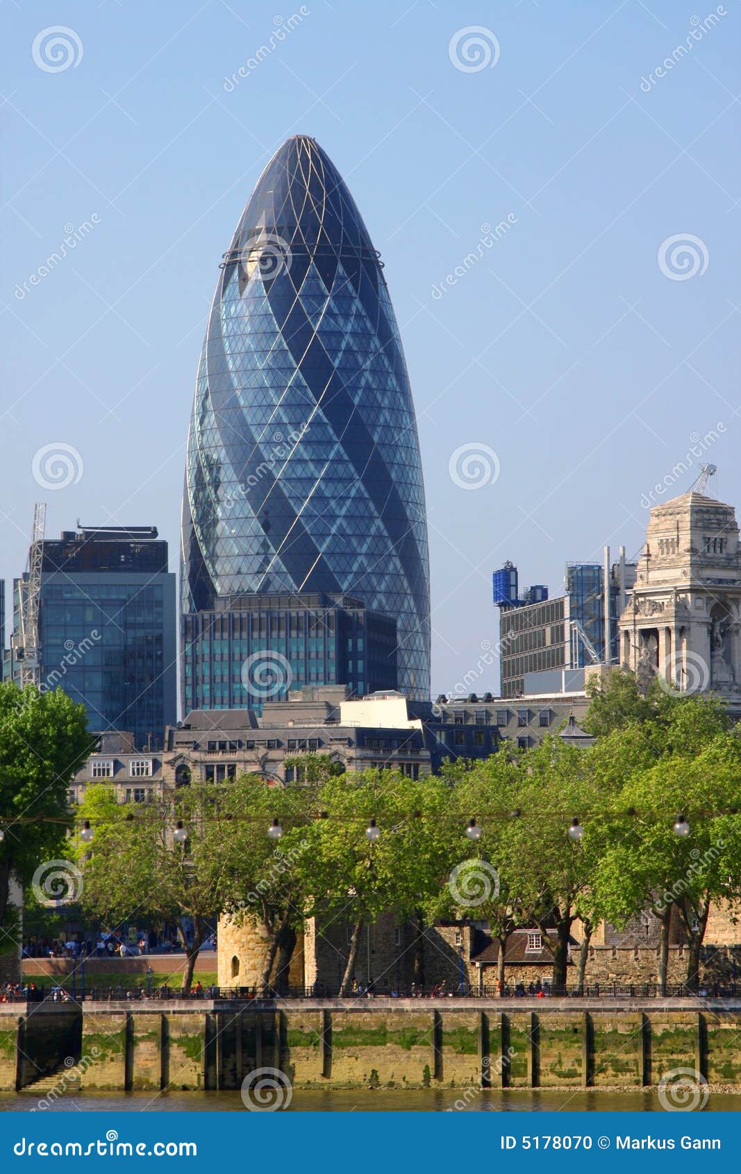 London gherkin stock photo. Image of blue, glass, city - 5178070