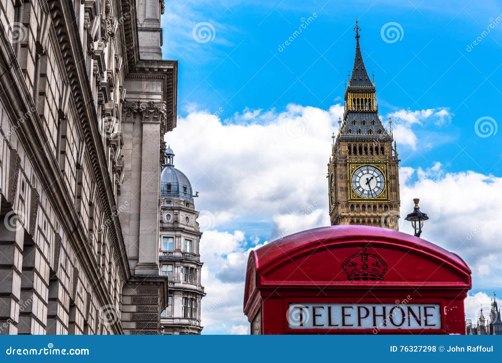 London Icons, Tate Modern, Millennium Bridge , River Thames Royalty ...