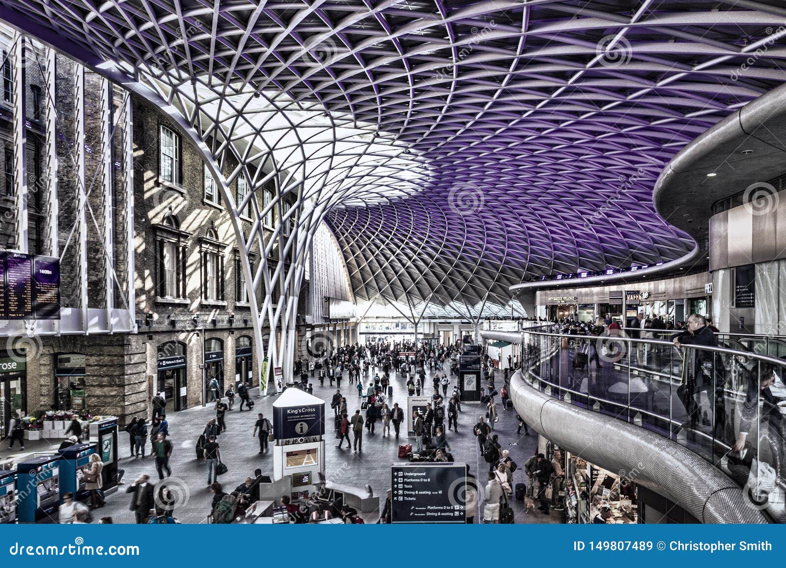 London King`s Cross Railway Editorial Stock Image - Image of commuter ...