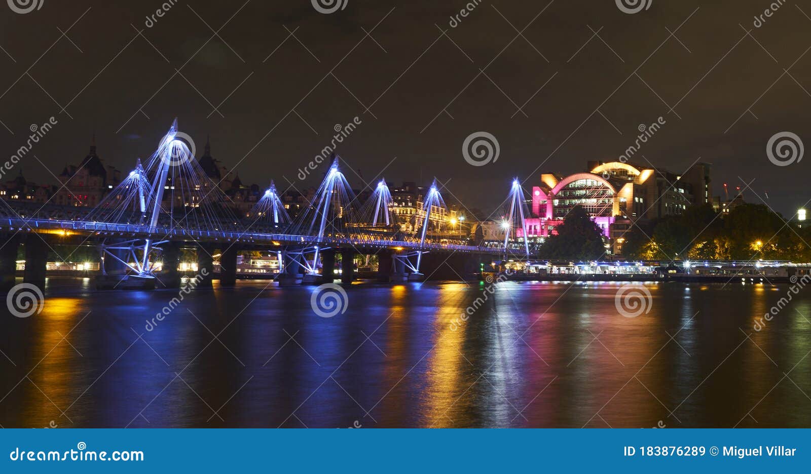 London at Night in the River Editorial Stock Image - Image of effect ...