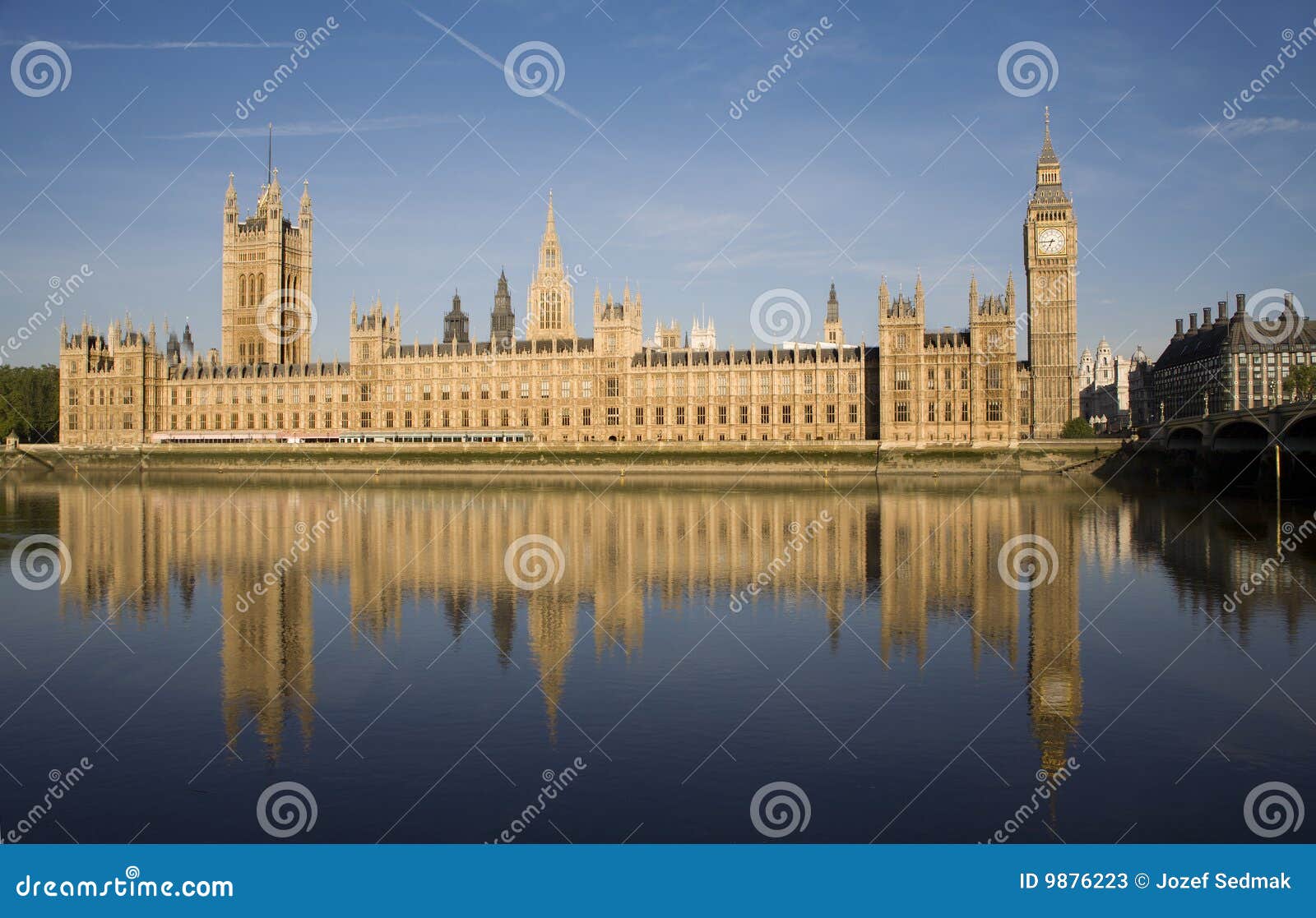 London - Parlament in Morning Light Stock Image - Image of river ...