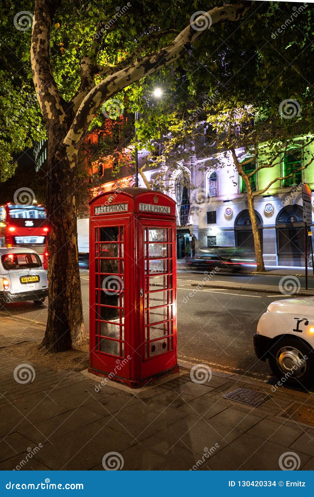London Phone Booth editorial stock image. Image of united - 130420334