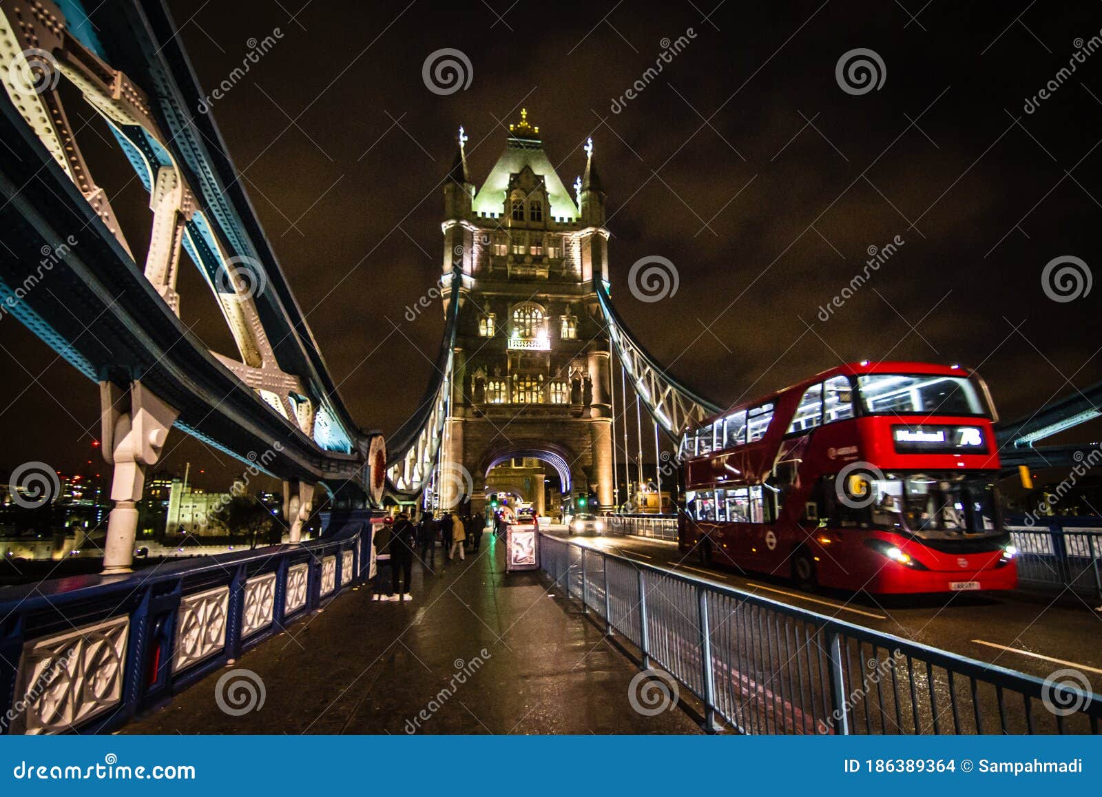 London Red Bus editorial stock image. Image of buildings - 186389364