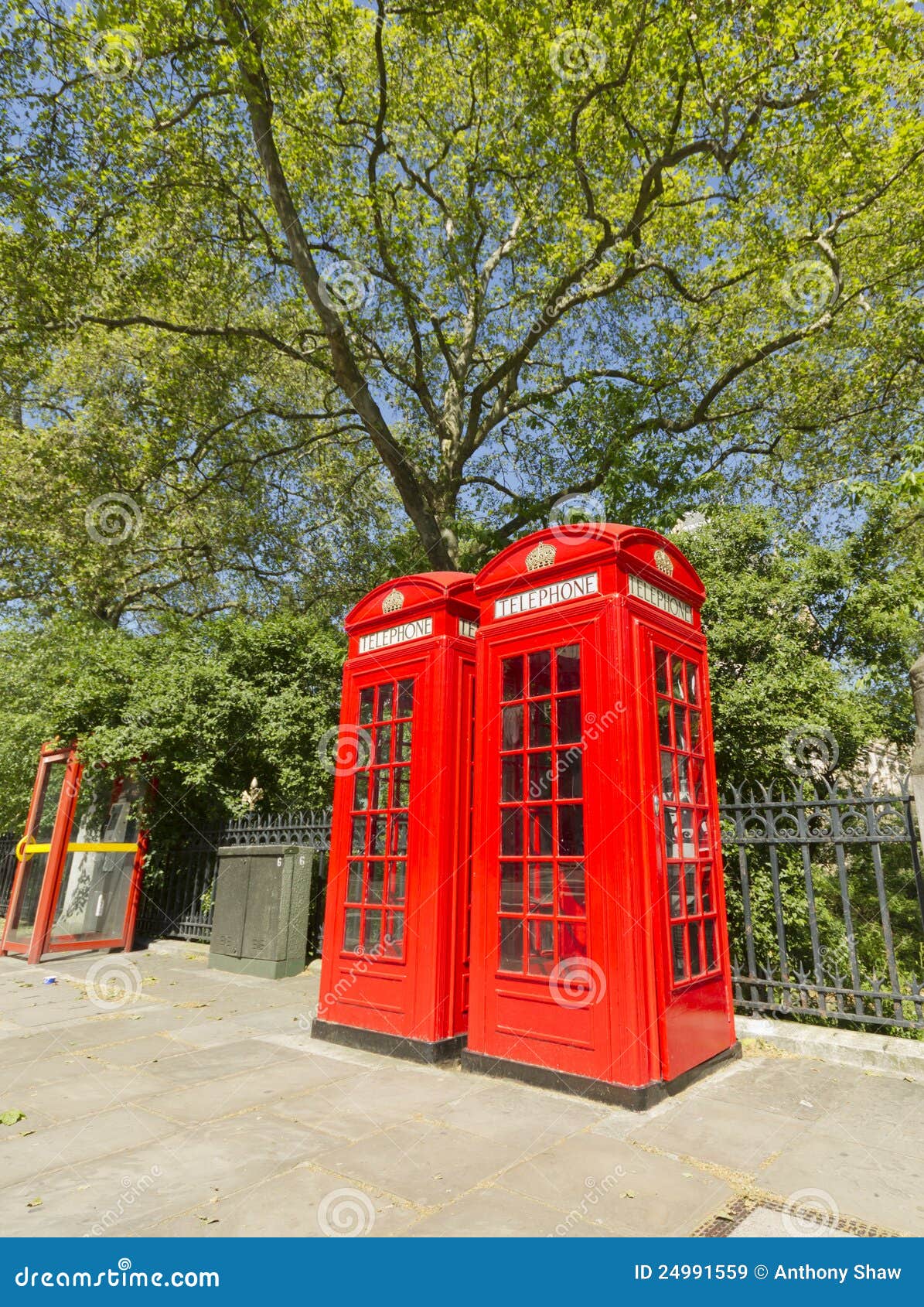 London Red Phone Boxes stock image. Image of centre, england - 24991559