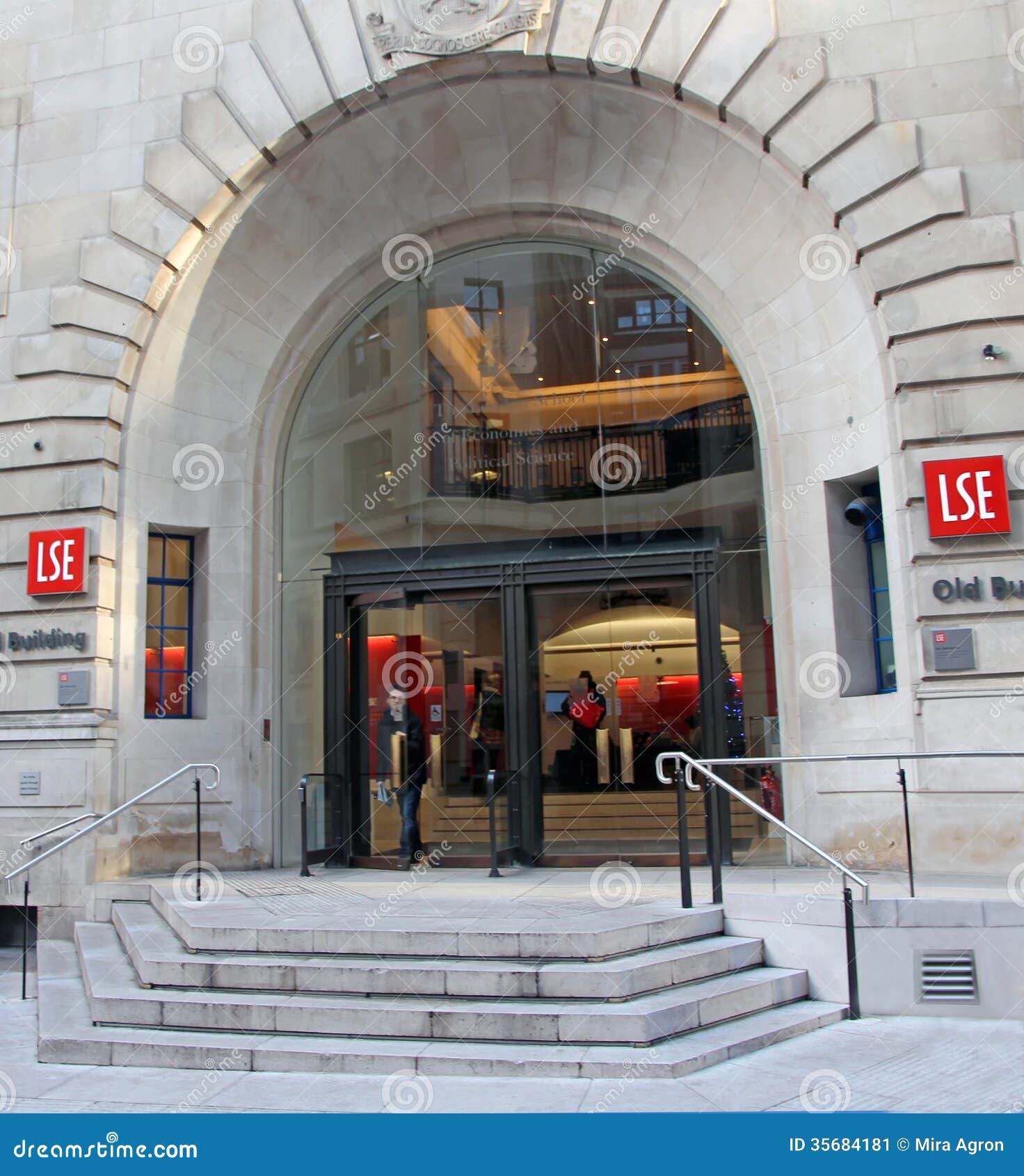 London School of Economics photo éditorial. Image du formé - 35684181