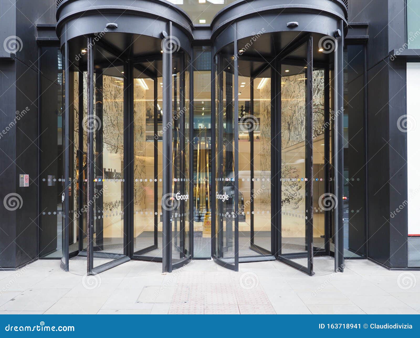 LONDON - SEP 2019: Google Storefront Editorial Photo - Image of ...