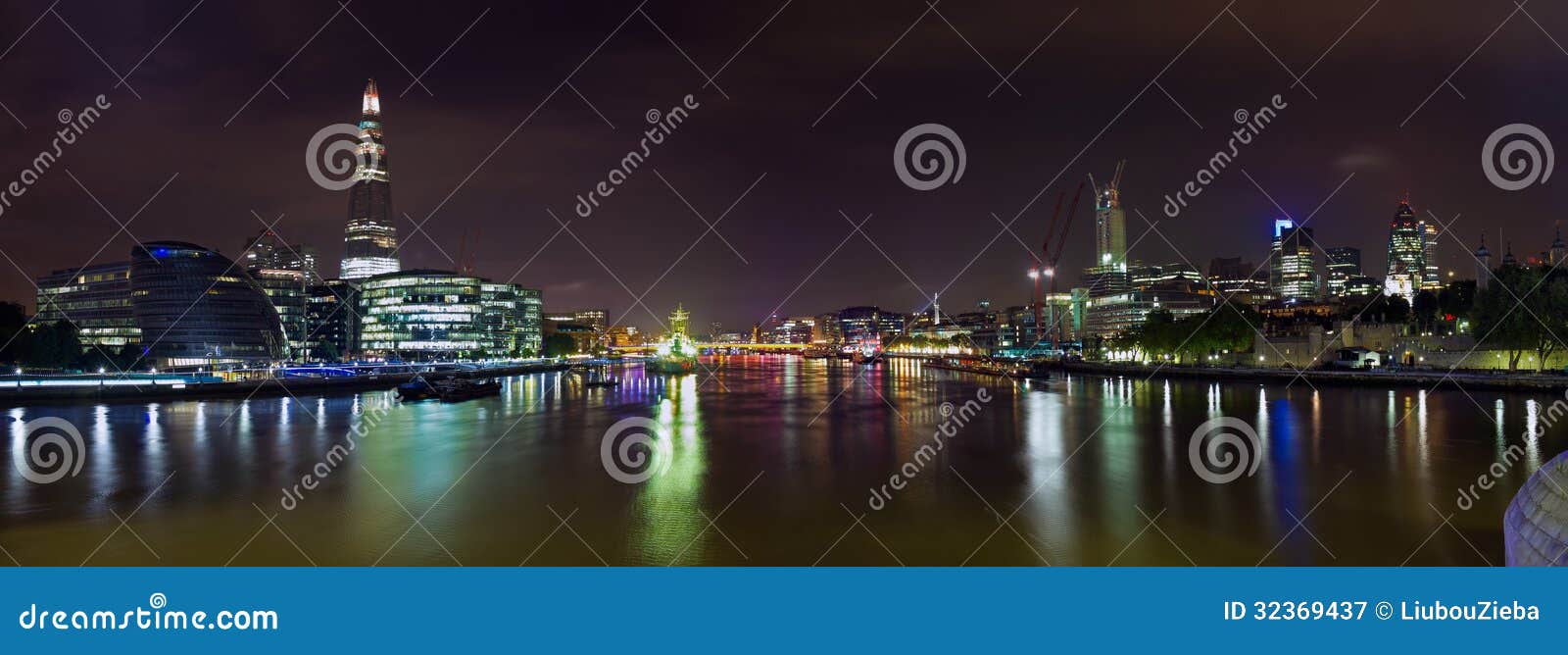 London Skyline at night stock image. Image of places - 32369437