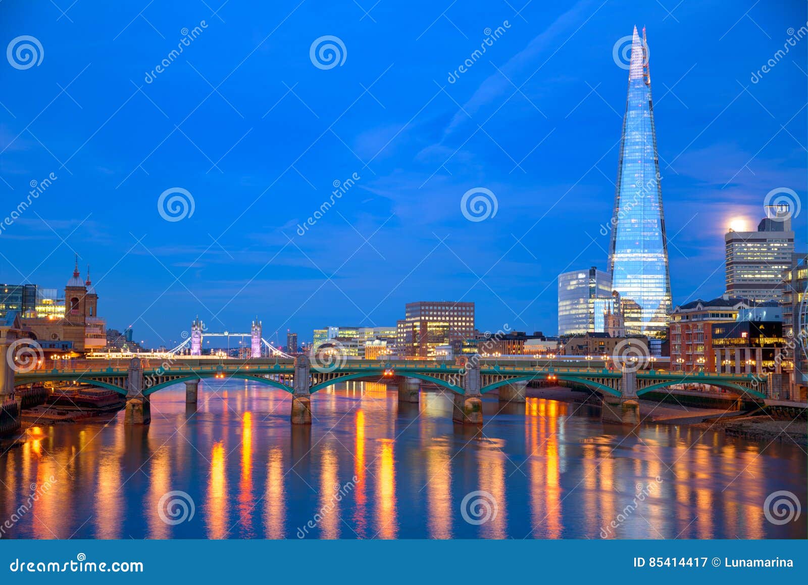 London Skyline Sunset on Thames River Editorial Photography - Image of ...