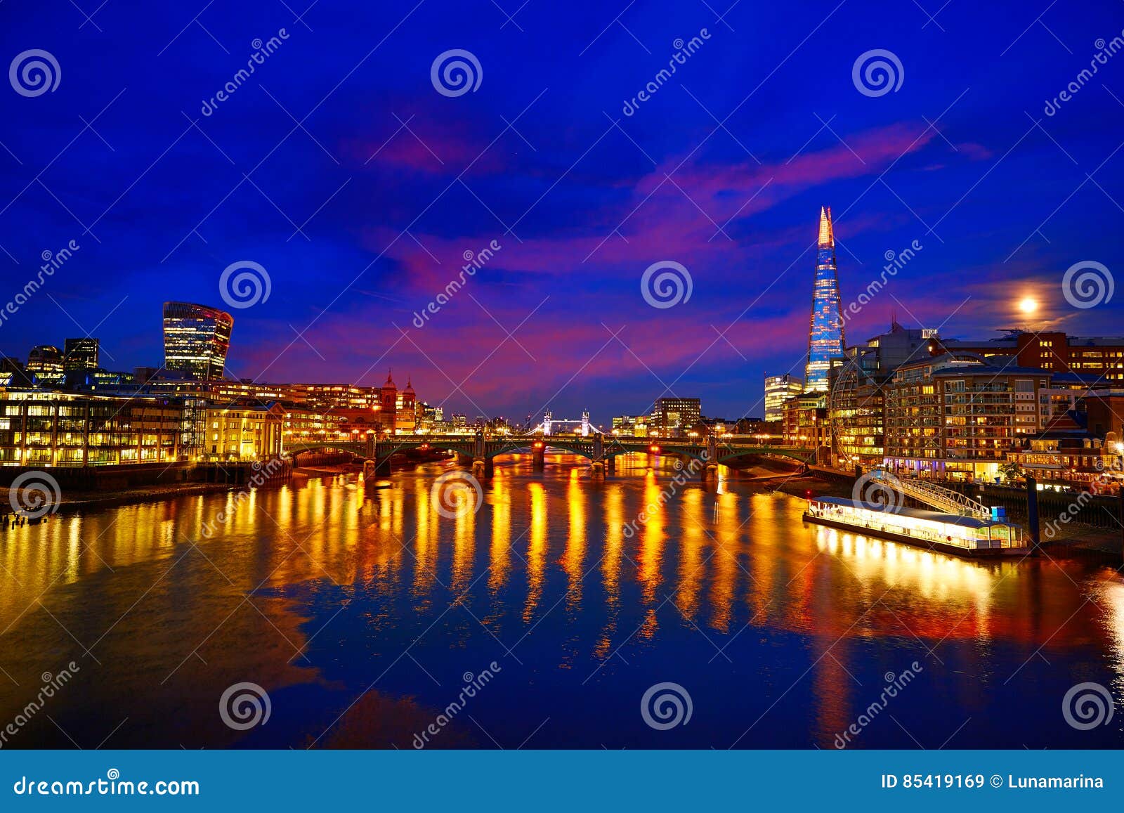 London Skyline Sunset on Thames River Stock Image - Image of attraction ...