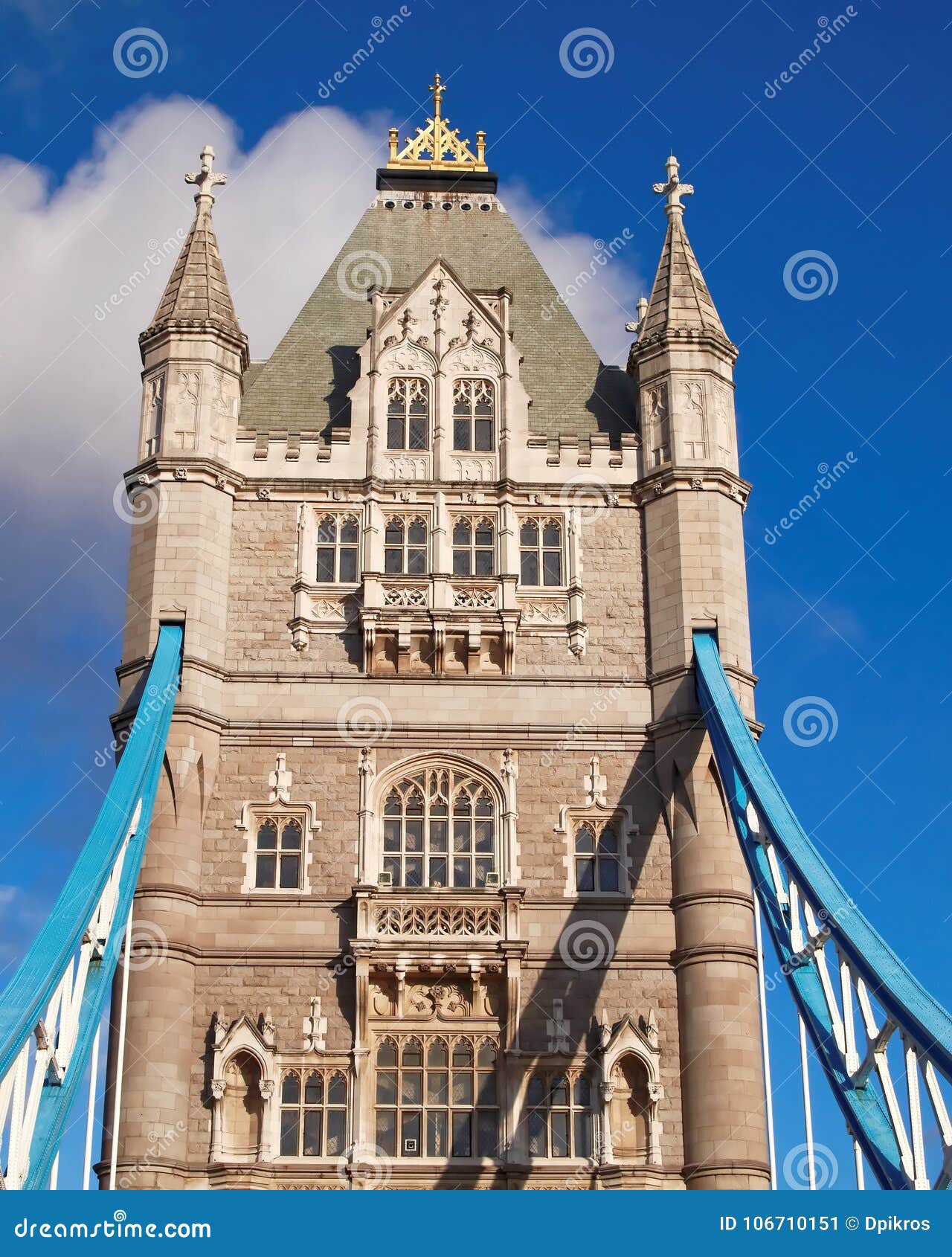 London, Tower Bridge Central View Stock Image - Image of attraction ...