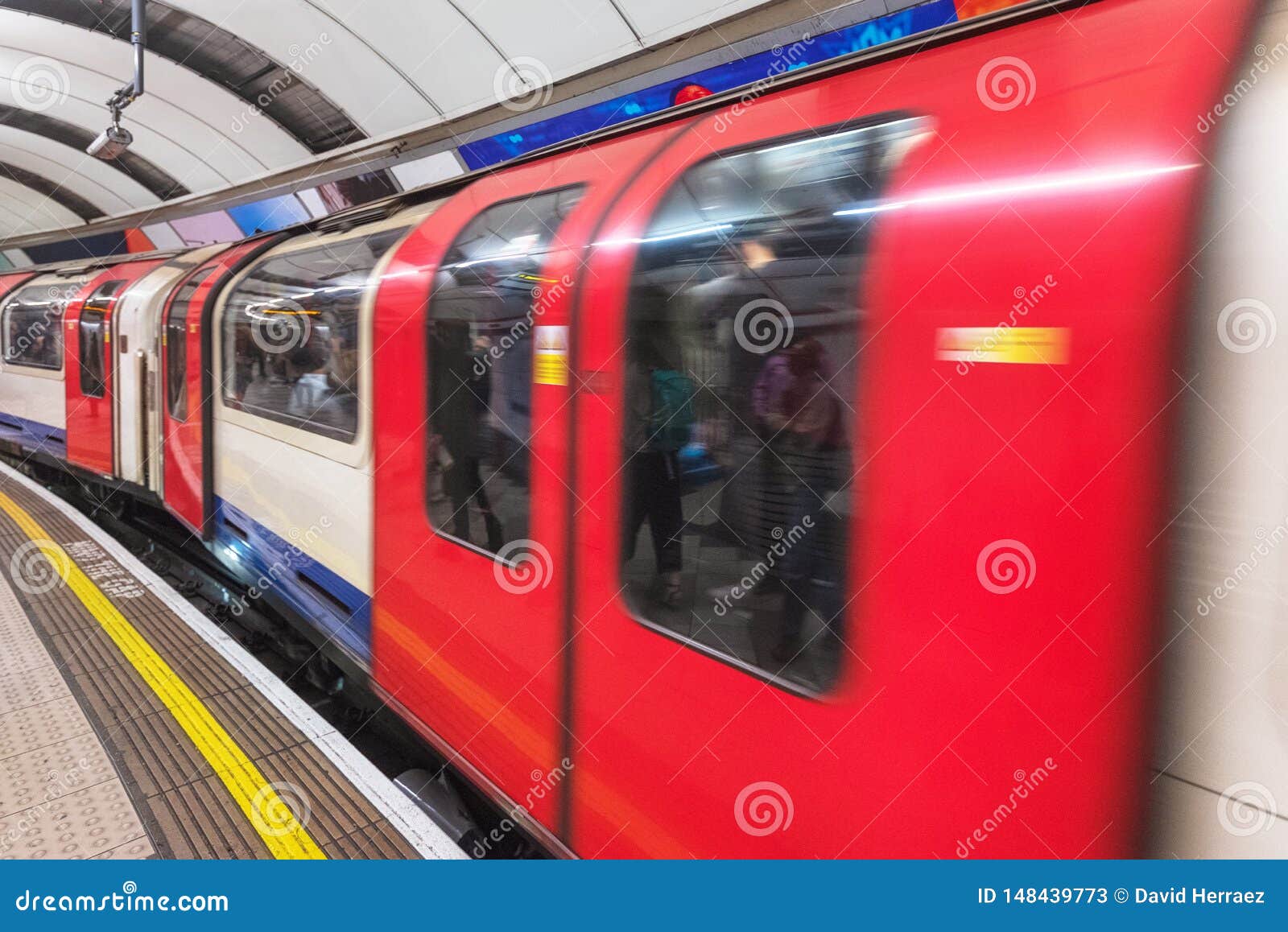 London Tube Platform Edge. Painted Warning on the Floor. Train Passing ...