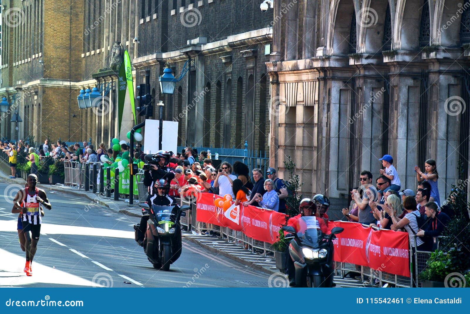 London,uk. April 2018: Elite Runner of the London Marathon Editorial ...