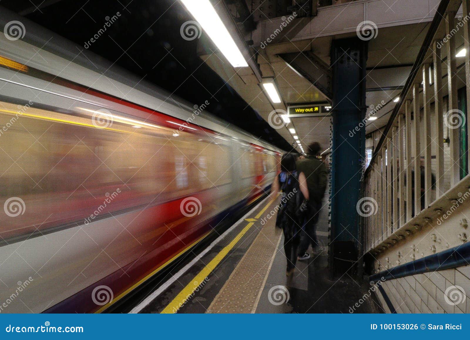 Tube london editorial photo. Image of london, transport - 100153026