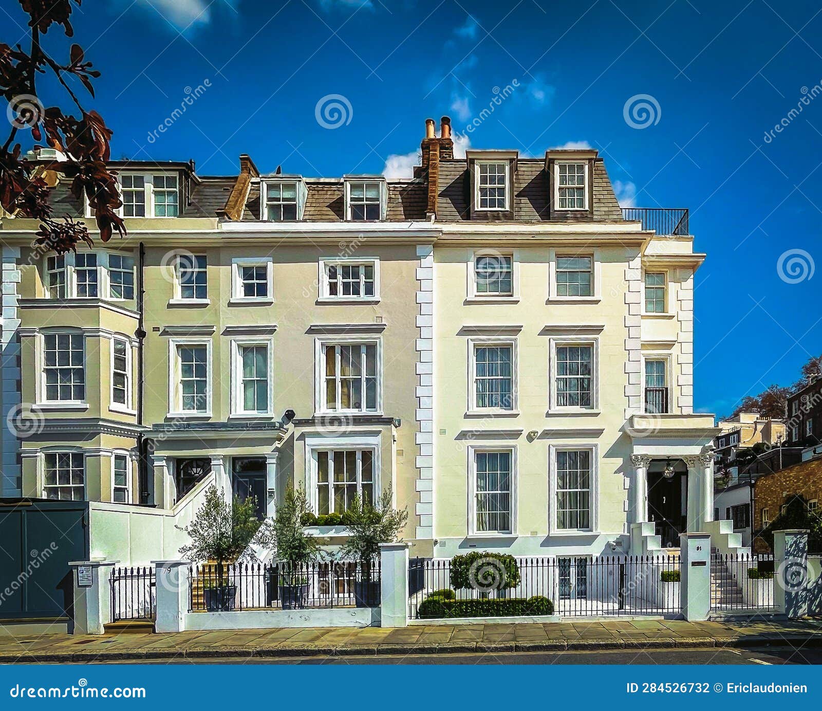 London-Victoria Road SW7 editorial photography. Image of house - 284526732