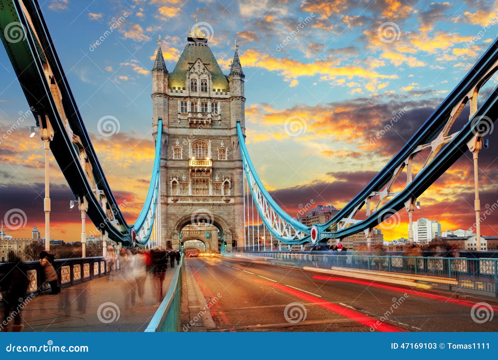 Londra, Ponticello Della Torretta Immagine Stock - Immagine di fiume ...