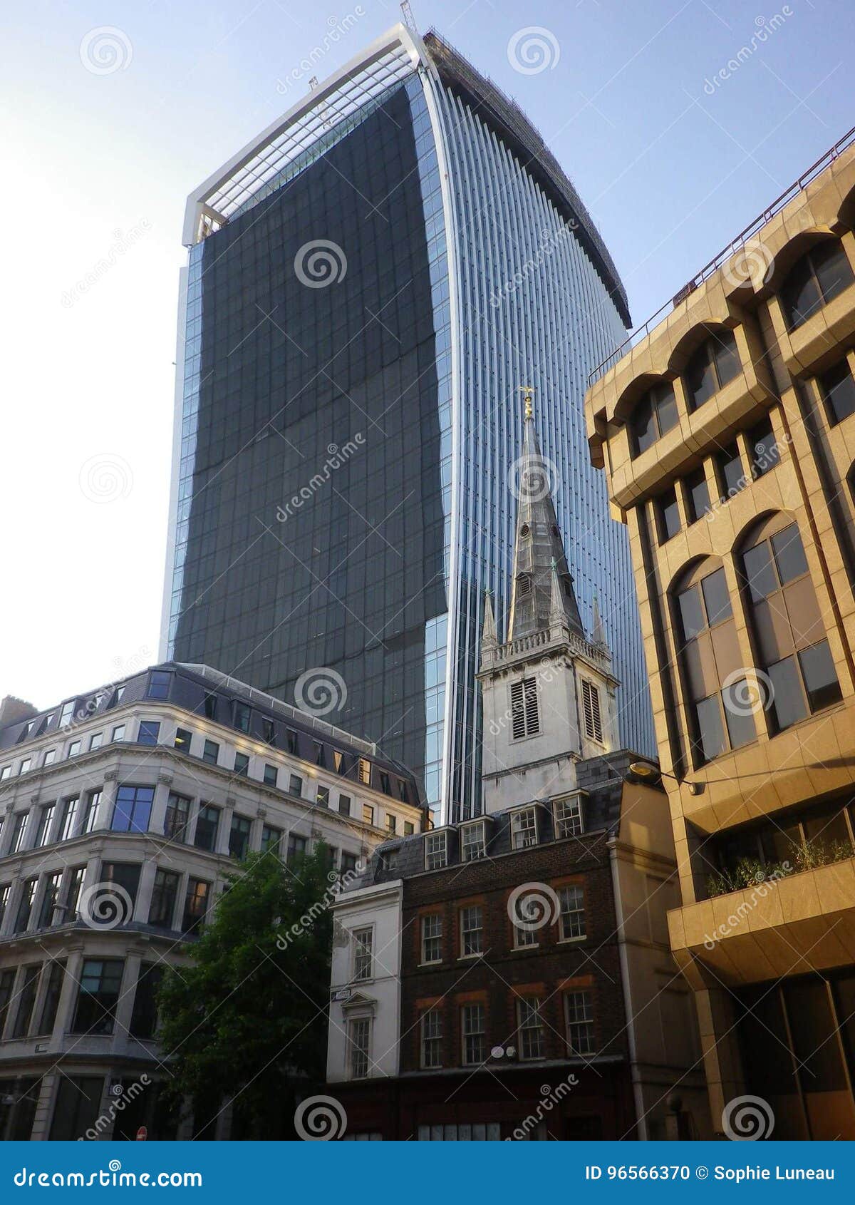 Londres Architecture Contraste Stock Photo - Image of contraste ...