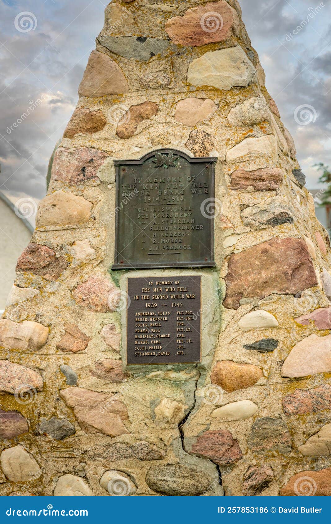 Lone Monument and Cenotaph Huxley Alberta Canada Editorial Photo ...