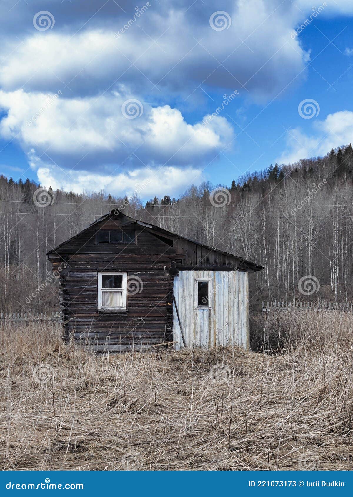 Lonely Cabin in the Nowhere Stock Image - Image of shack, ruins: 221073173