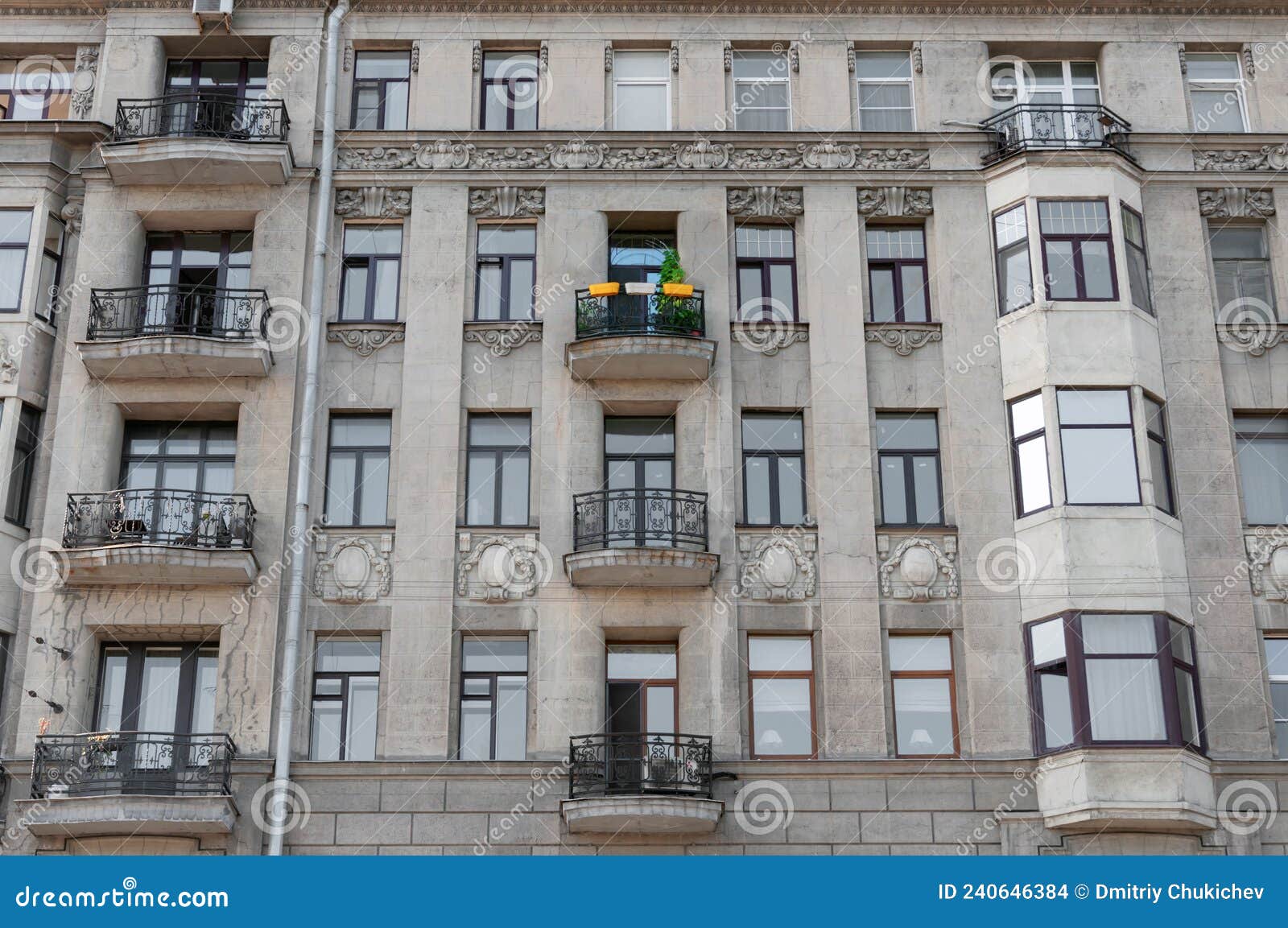 Monotonous Facade Royalty-Free Stock Photo | CartoonDealer.com #9085797