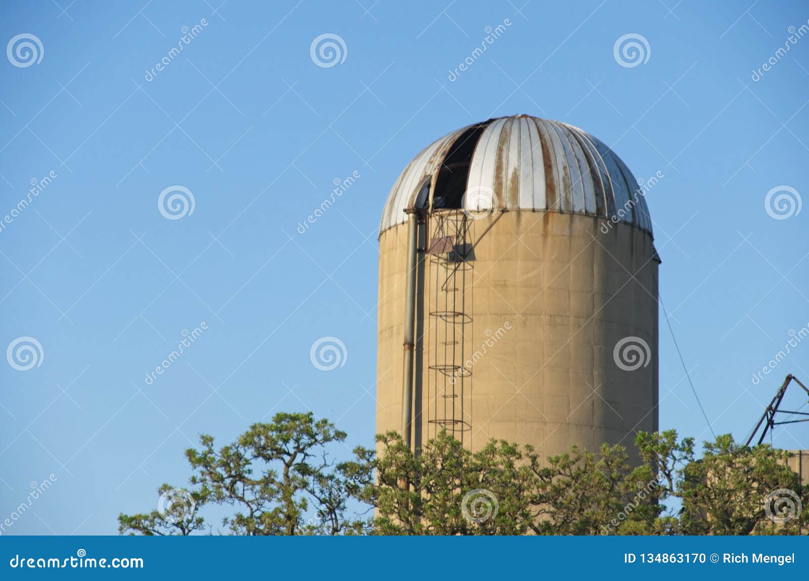 Lonely Silo Opening at Sunset Stock Photo - Image of concrete, sunset ...