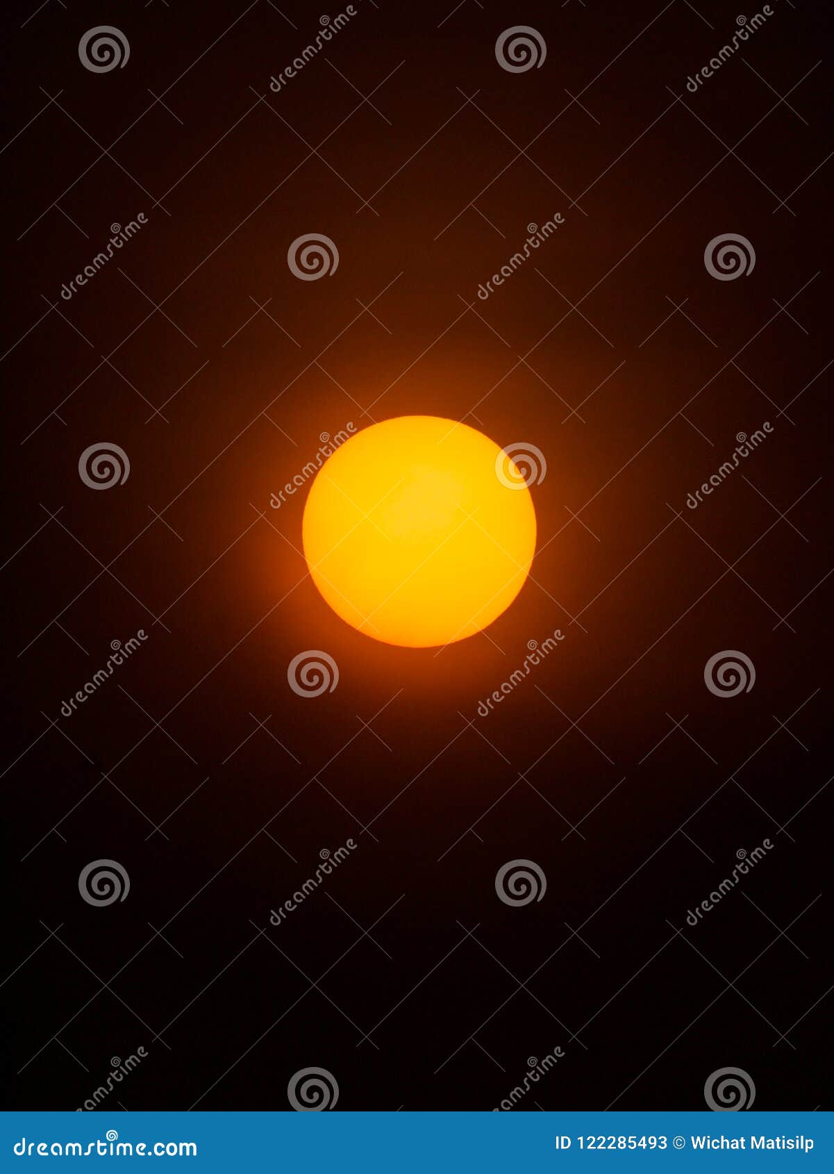 The Lonely Yellow Sun stock image. Image of beautiful - 122285493