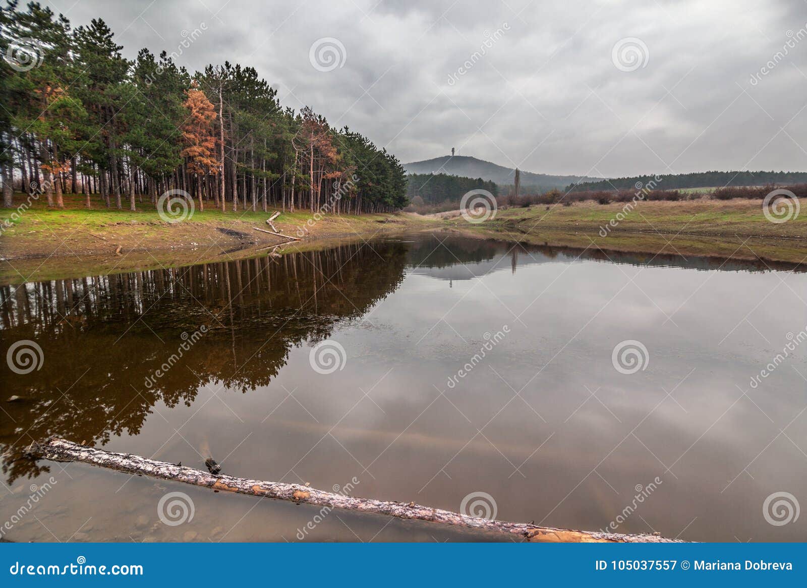 Long autumn lake exposure stock image. Image of ocean - 105037557