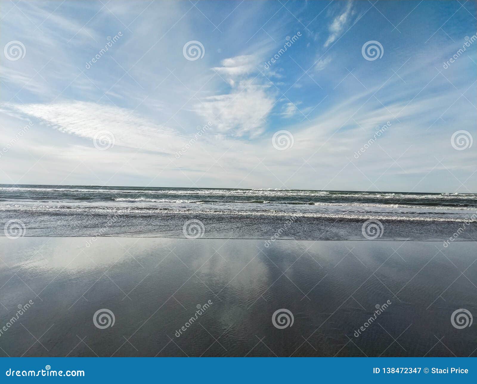 Long Beach WA waves stock image. Image of washington - 138472347