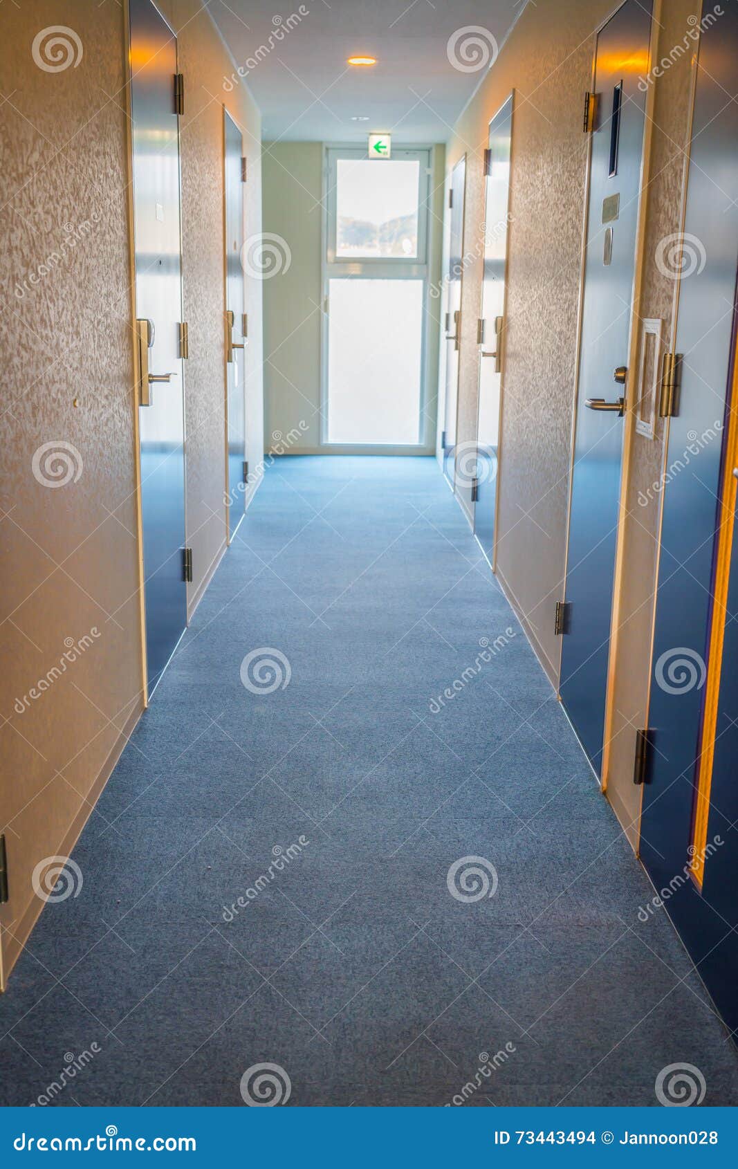 Long Corridor of Hotel Room . Stock Photo - Image of dark, line: 73443494