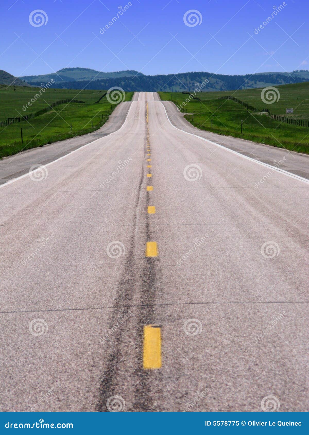 Long Empty American West Country Road and Hills Stock Image - Image of ...