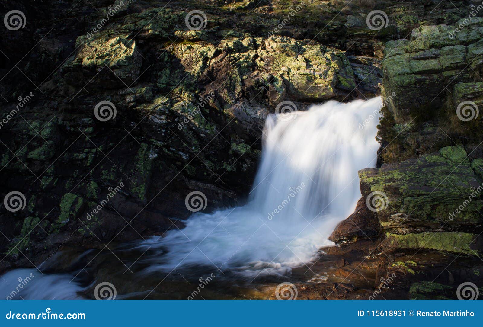 Waterfall between the Rocks Stock Image - Image of forest, life: 115618931