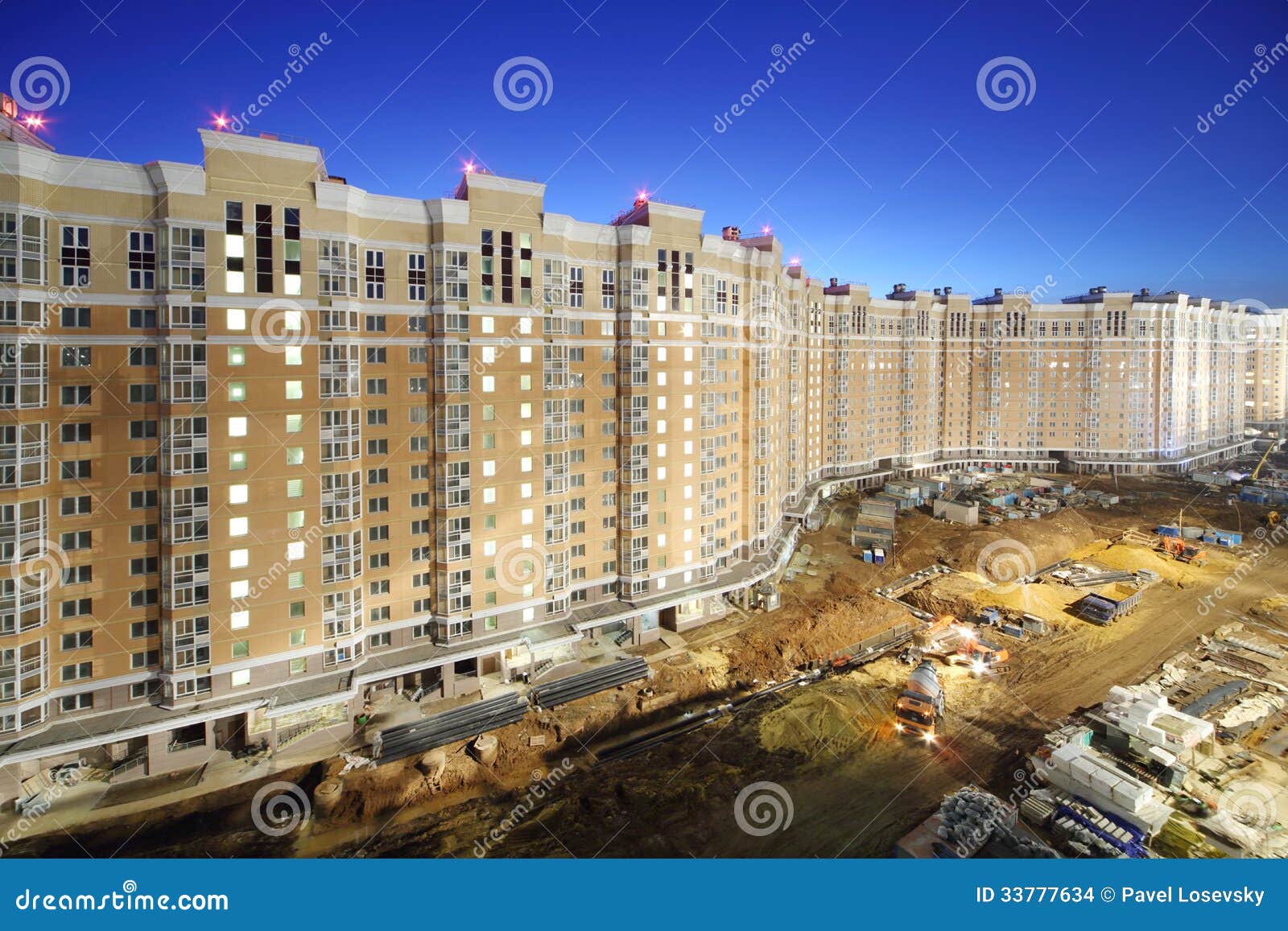 Long High Multi-storey Building Under Construction Stock Photo - Image ...