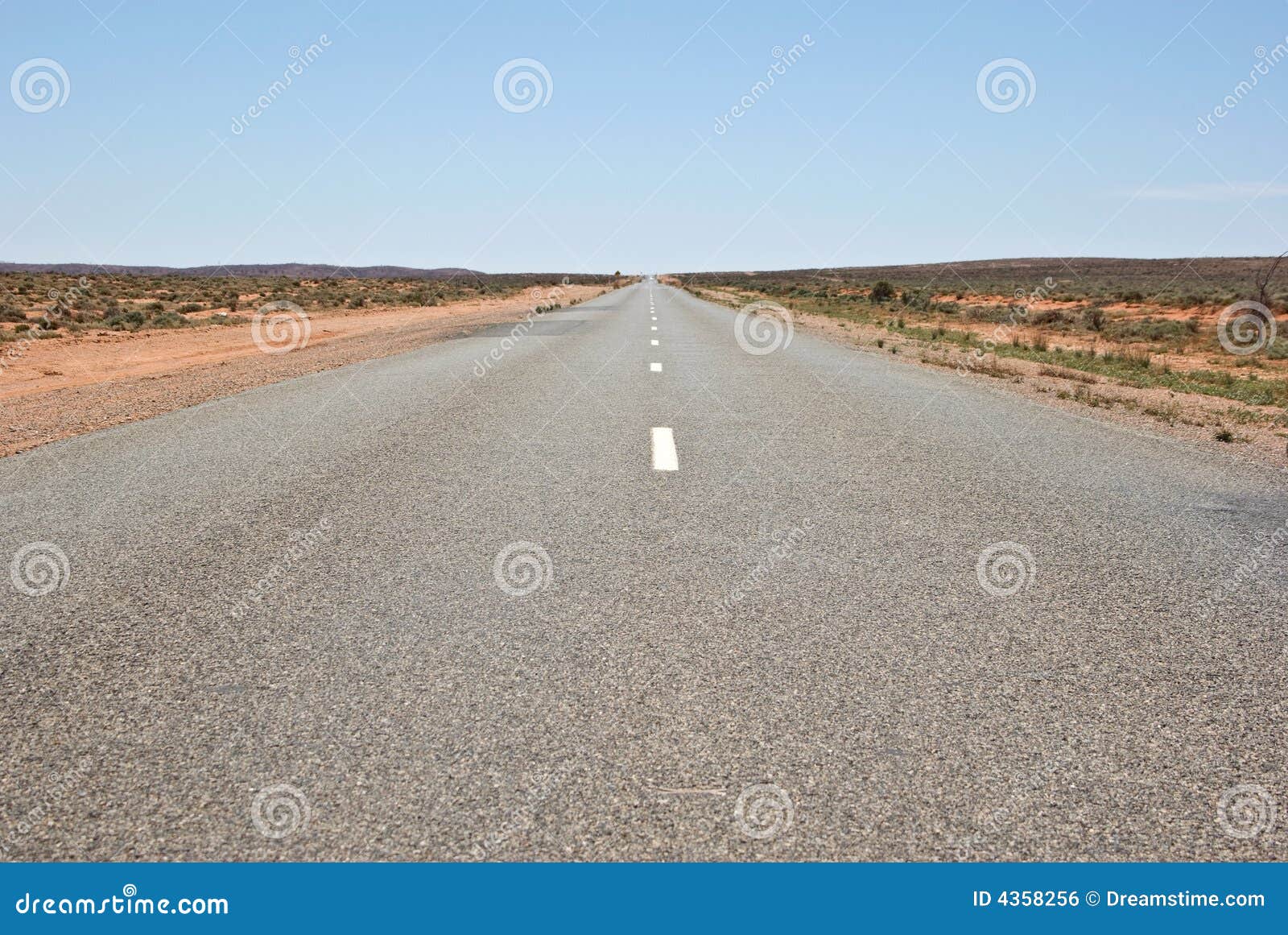 Long Highway Road in Desert Stock Photo - Image of long, outback: 4358256
