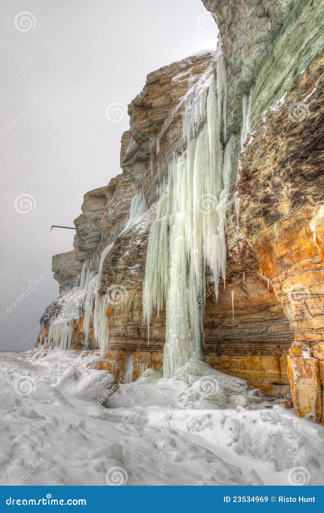 Long icicles on a cliff stock image. Image of snow, earth - 23534969