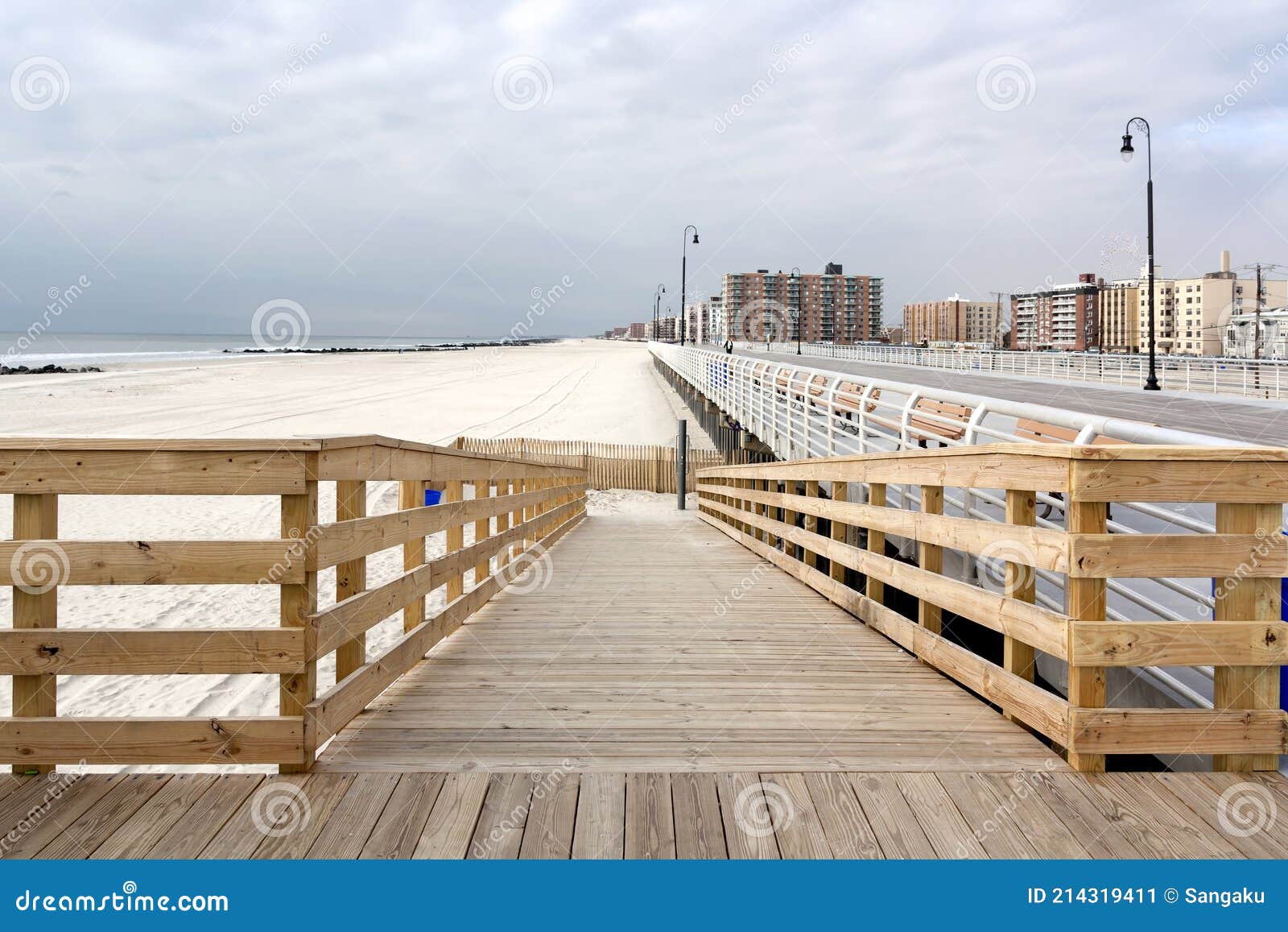 Long Island, New York Long Beach Promenade Stockbild - Bild von sand ...