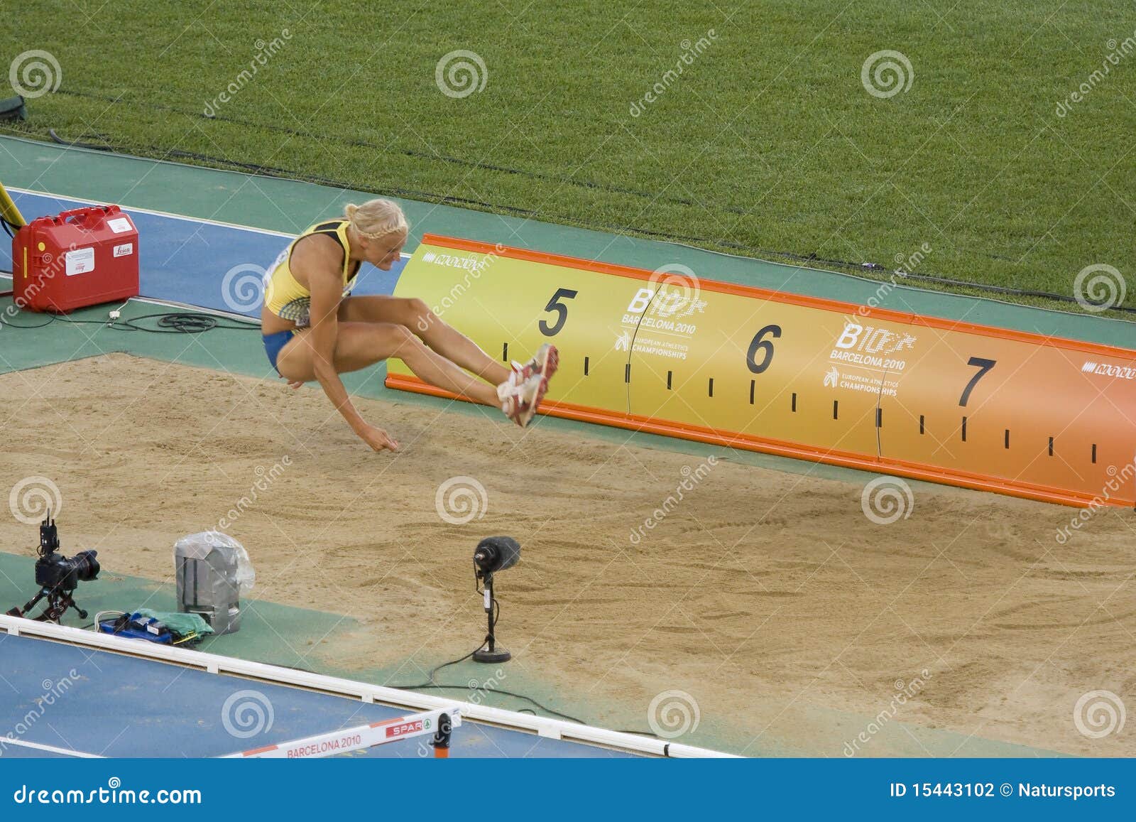 Long jump, women editorial photography. Image of jump - 15443102