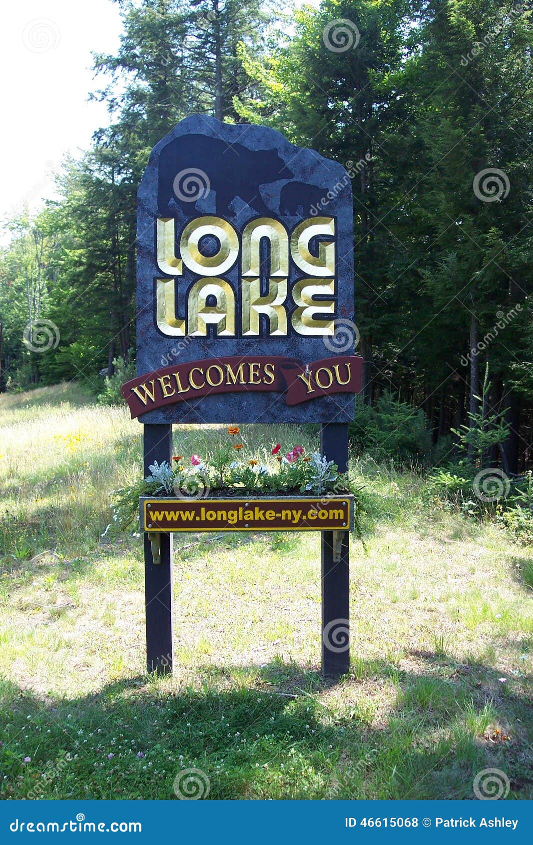 Long Lake Welcome Sign editorial stock photo. Image of wooden - 46615068