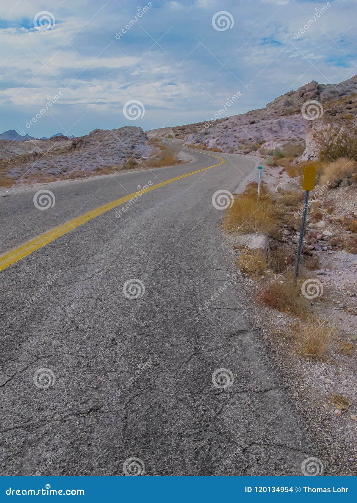Lonesome Stretch of Highway Stock Photo - Image of road, stretch: 120134954