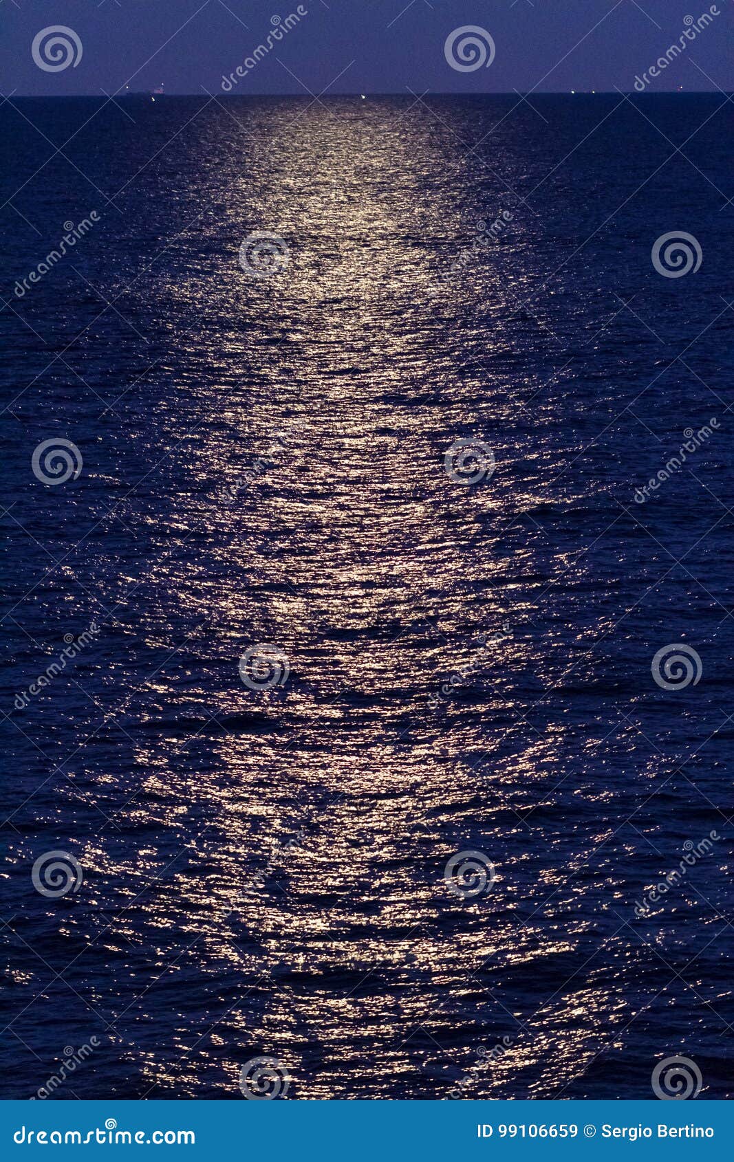 Moonlight Reflection on Wavy Sea Stock Image - Image of water ...