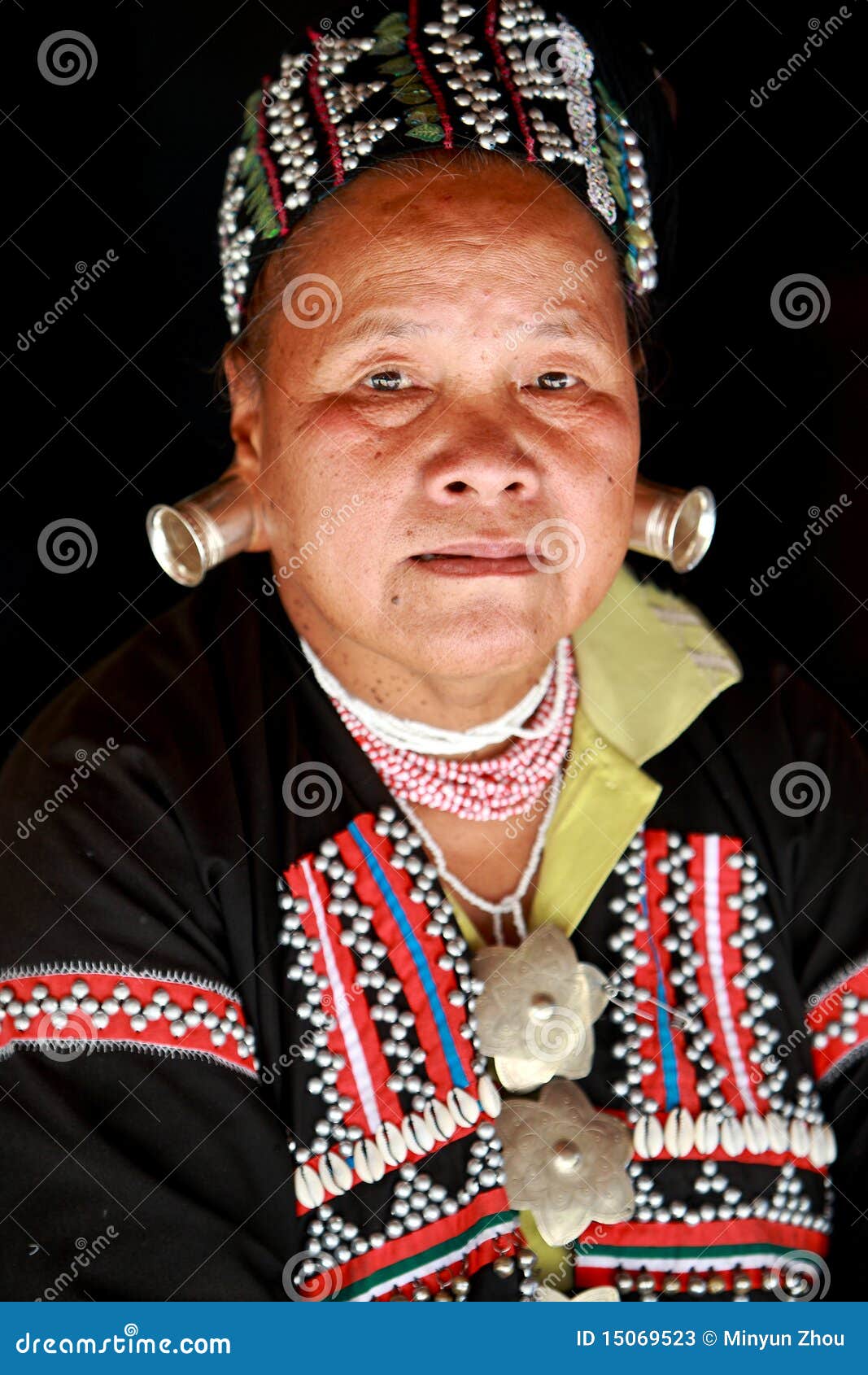 Long Neck Tribe in Thailand Editorial Stock Photo - Image of scenic ...