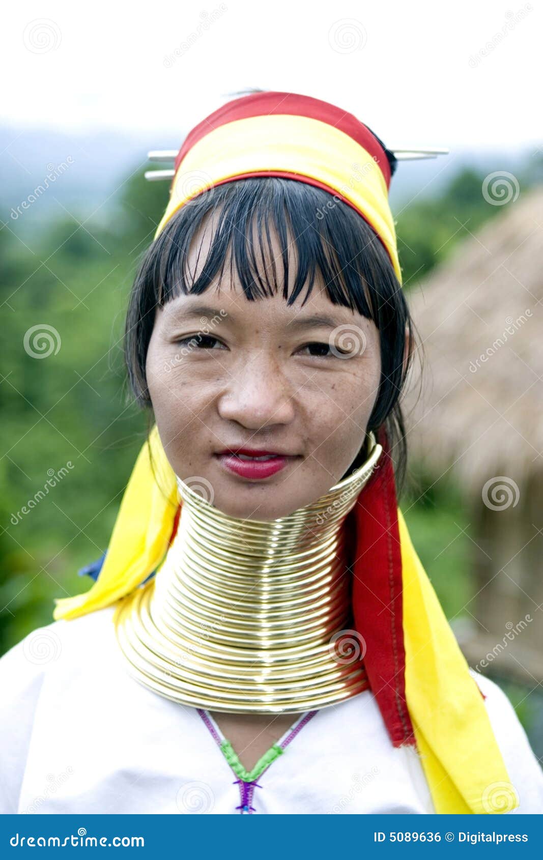 Long necked woman, Asia editorial photo. Image of people - 5089636