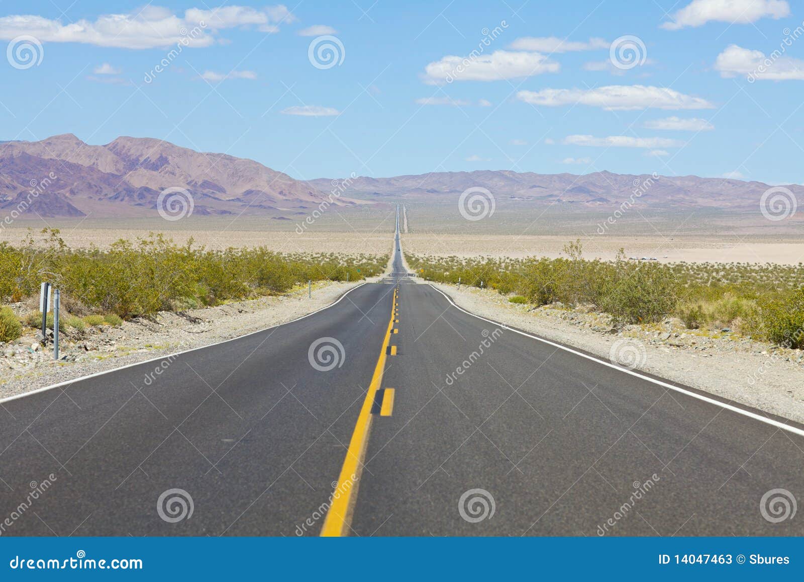 Long Open Highway stock image. Image of line, mountains - 14047463