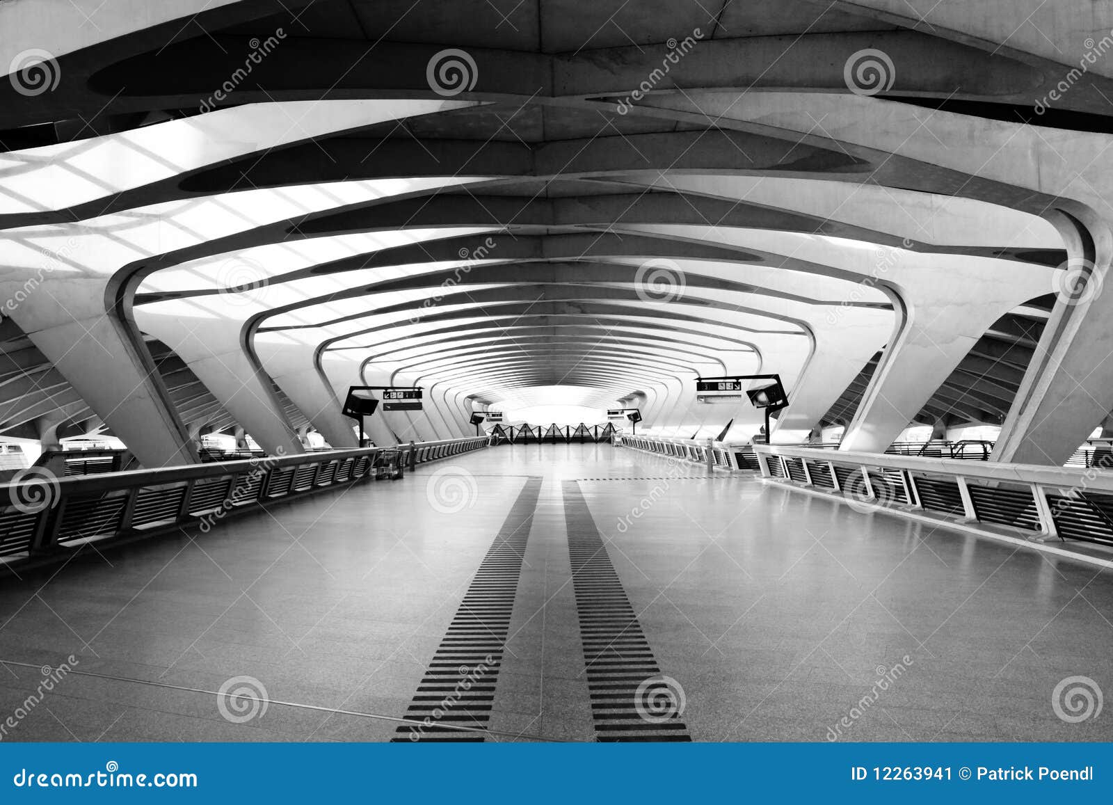 Long Passage Way - Modern Architecture Editorial Photo - Image of ...