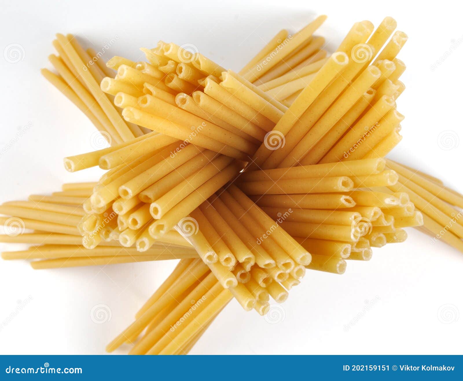 Long Pasta in the Form of Tubes Form a Beautiful Crystal-like Structure ...