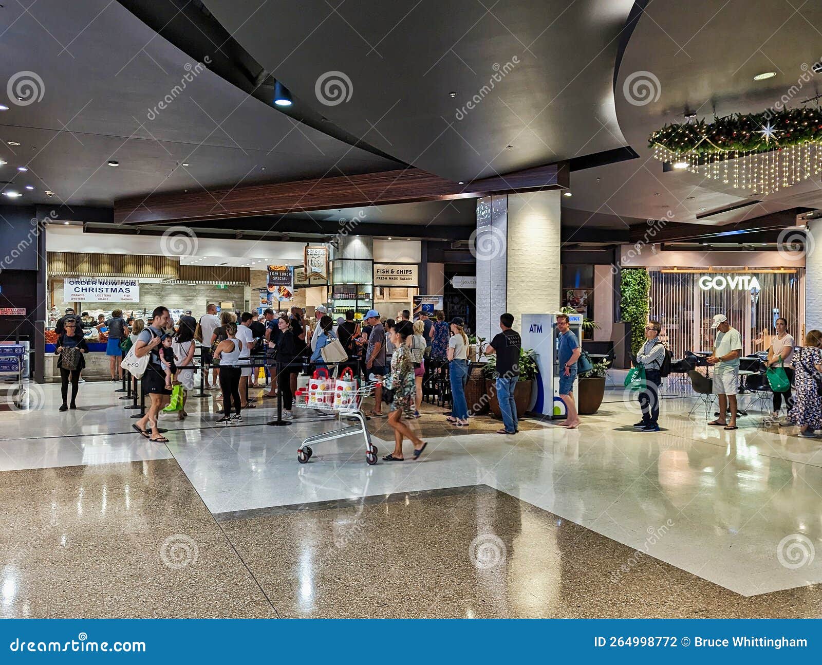 Long Queue at Fish Shop, Sydney, Australia Editorial Photography ...