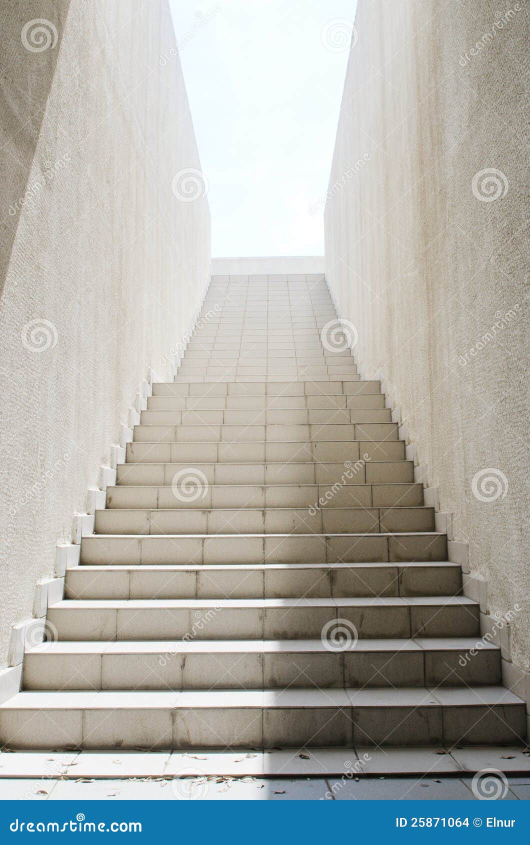 Long Stairs With Steps Stock Photo | CartoonDealer.com #25871064